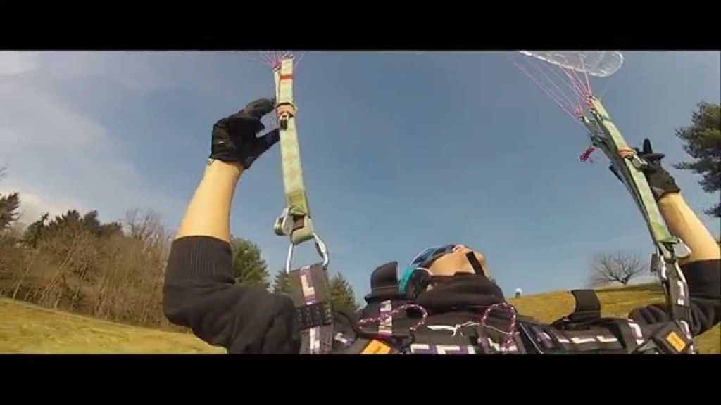 Single-surface paraglider made from plastic