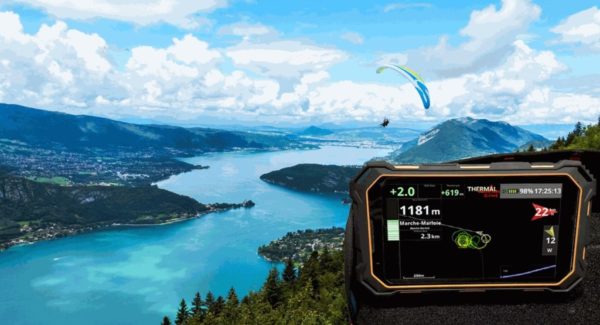 Tablette Air3, alti-vario /GPS/Live tracking robuste et lisible au soleil