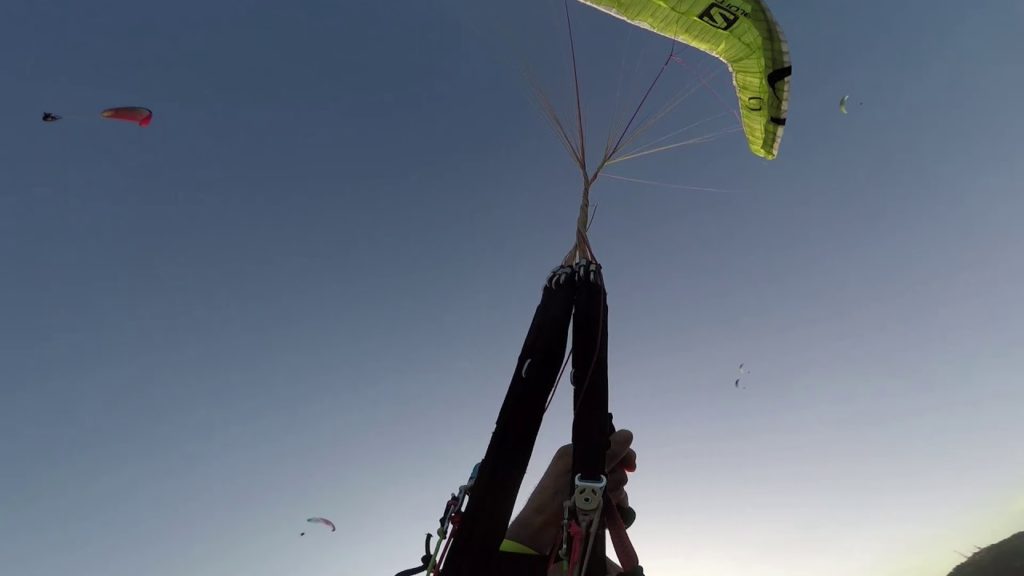Tuto Initiation au parapente : roulis, tangage et lacet