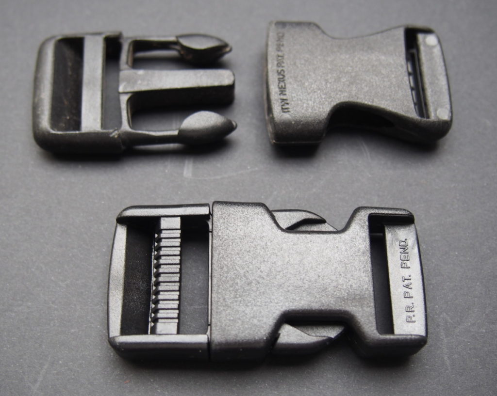 Boucle clips plastique pour sangles 20 et 25 mm