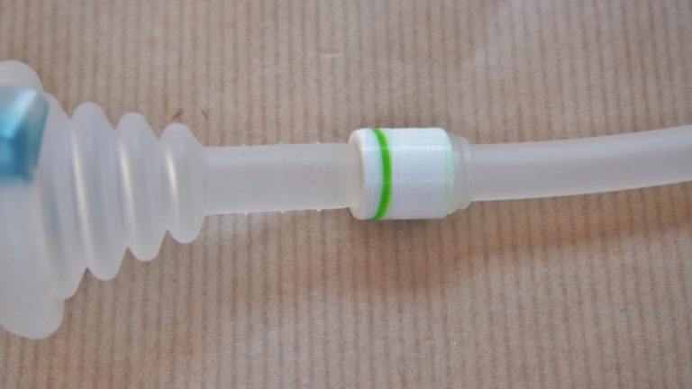 Le kit urinaire parapente PISSENL'AIR pour des pissous heureux en l'air